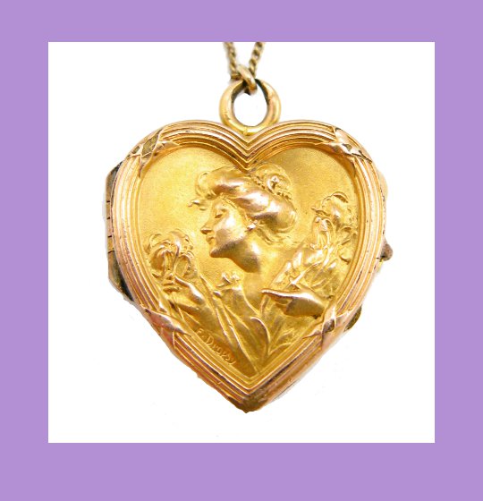 Emile Dropsy Art Nouveau Heart Locket