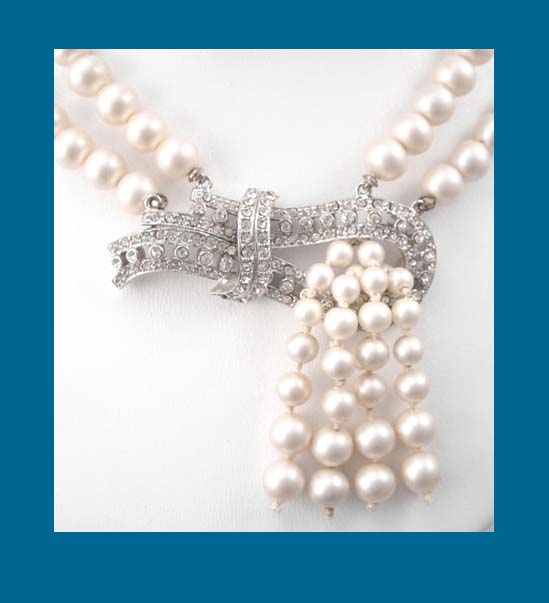 Glass Pearl & Rhinestone Necklace